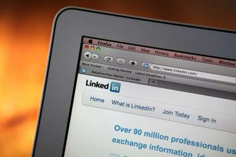 How to Add Professional Licenses on LinkedIn