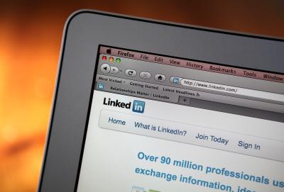 How to Add Contract Work to LinkedIn