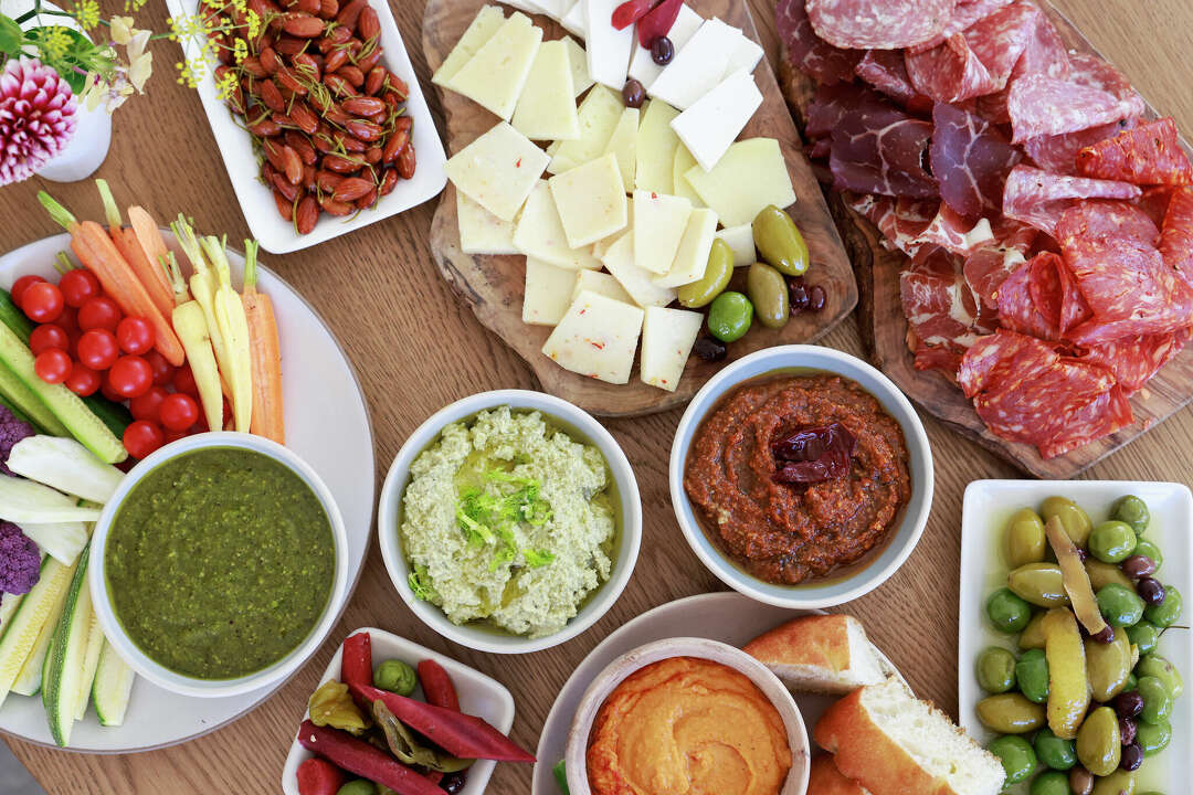 Apero Wine & Spritz Bar, with A16 snacks, opens in Napa