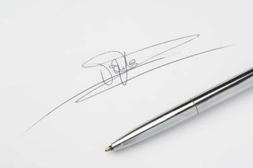 How to Crop a Signature in Word