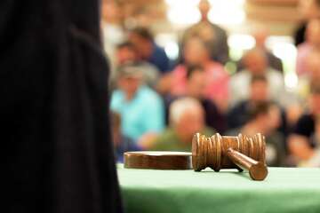 How to Address a Legal Letter to the Court