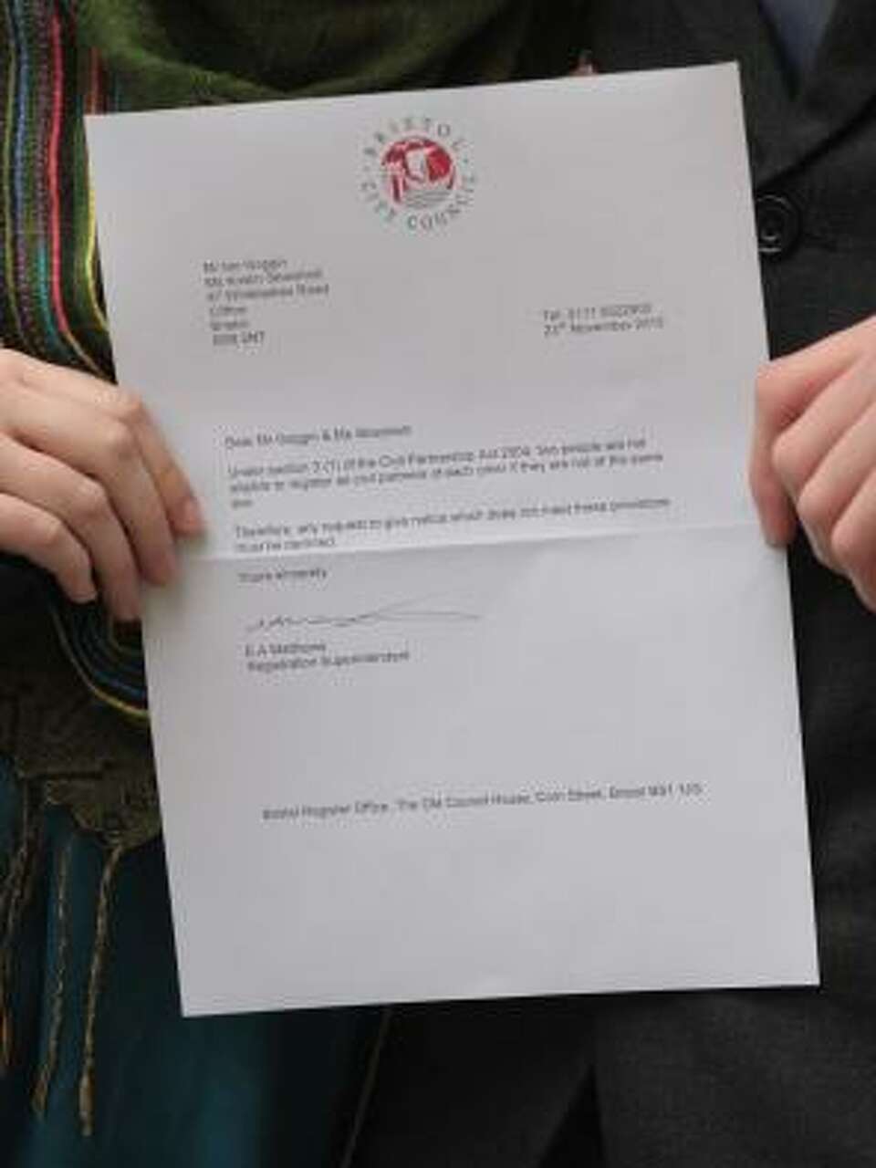 How to Address a Person with Multiple Titles in a Business Letter