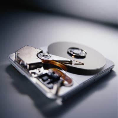 Difference Between Disk Cloning & Disk Imaging