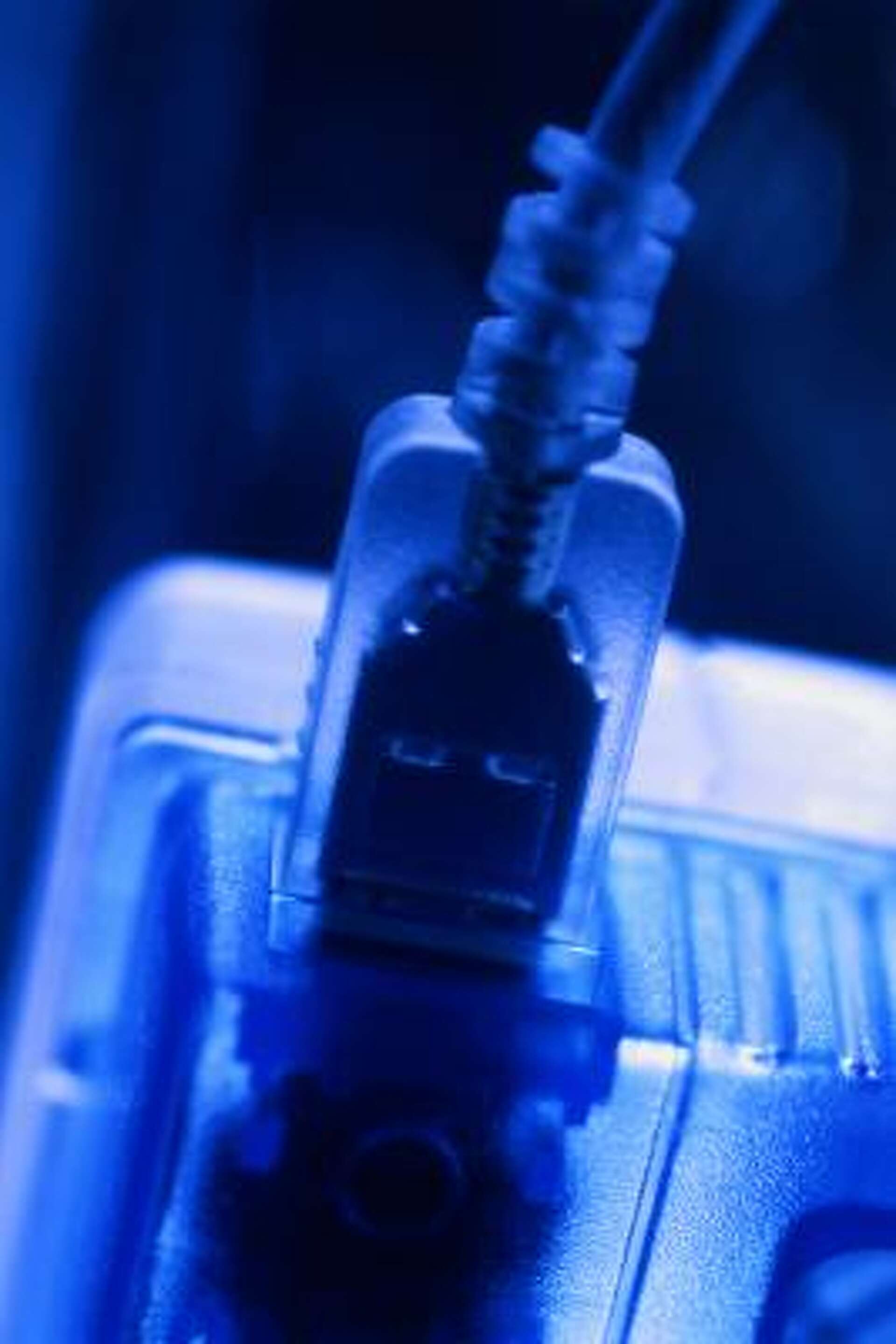 How to Turn on a USB Port in BIOS