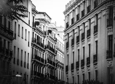 How to Overlap Images Together to Make One in Gimp