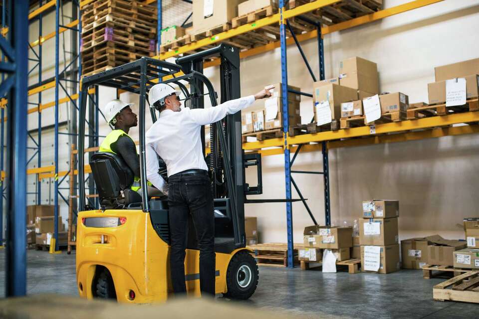 How to Adjust Journal Entries for Remaining Inventory