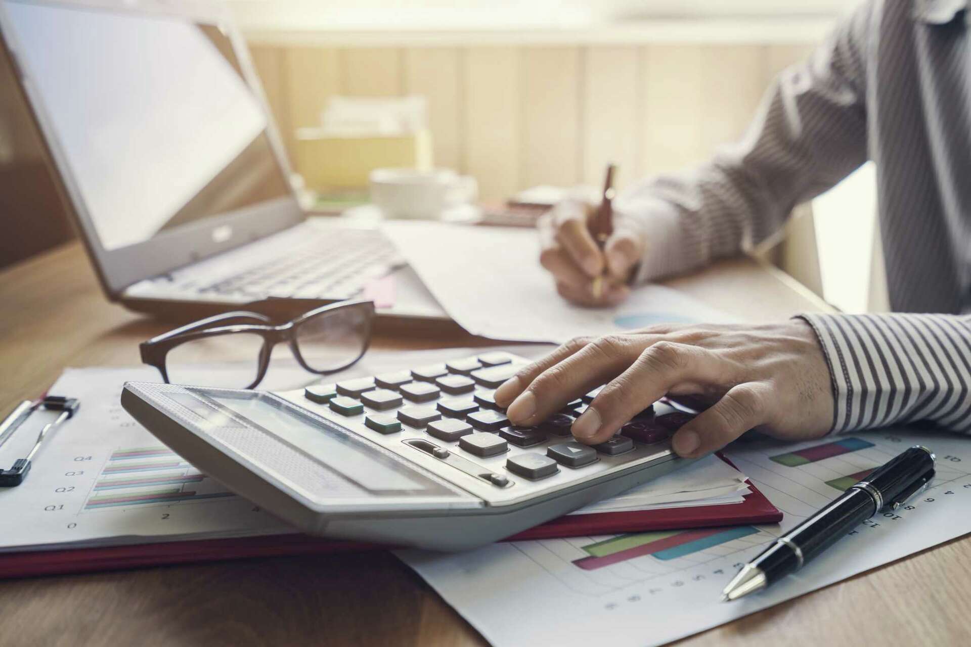 How to Adjust the Long-Term Debt on Balance Sheets