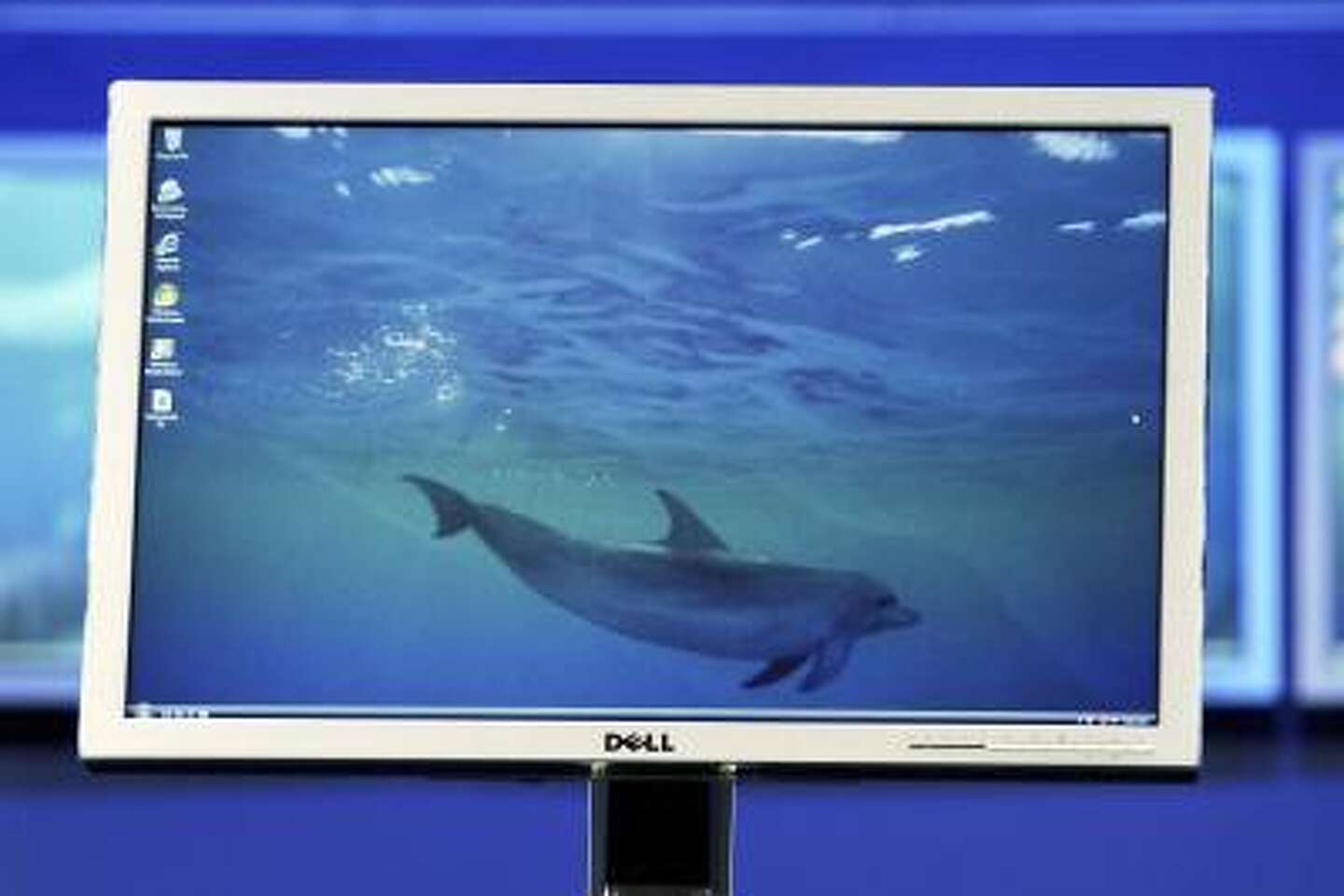 How to Adjust the Sharpness on a Dell Monitor