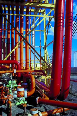 Advantages & Disadvantages of Maintaining Multiple Manufacturing Sites