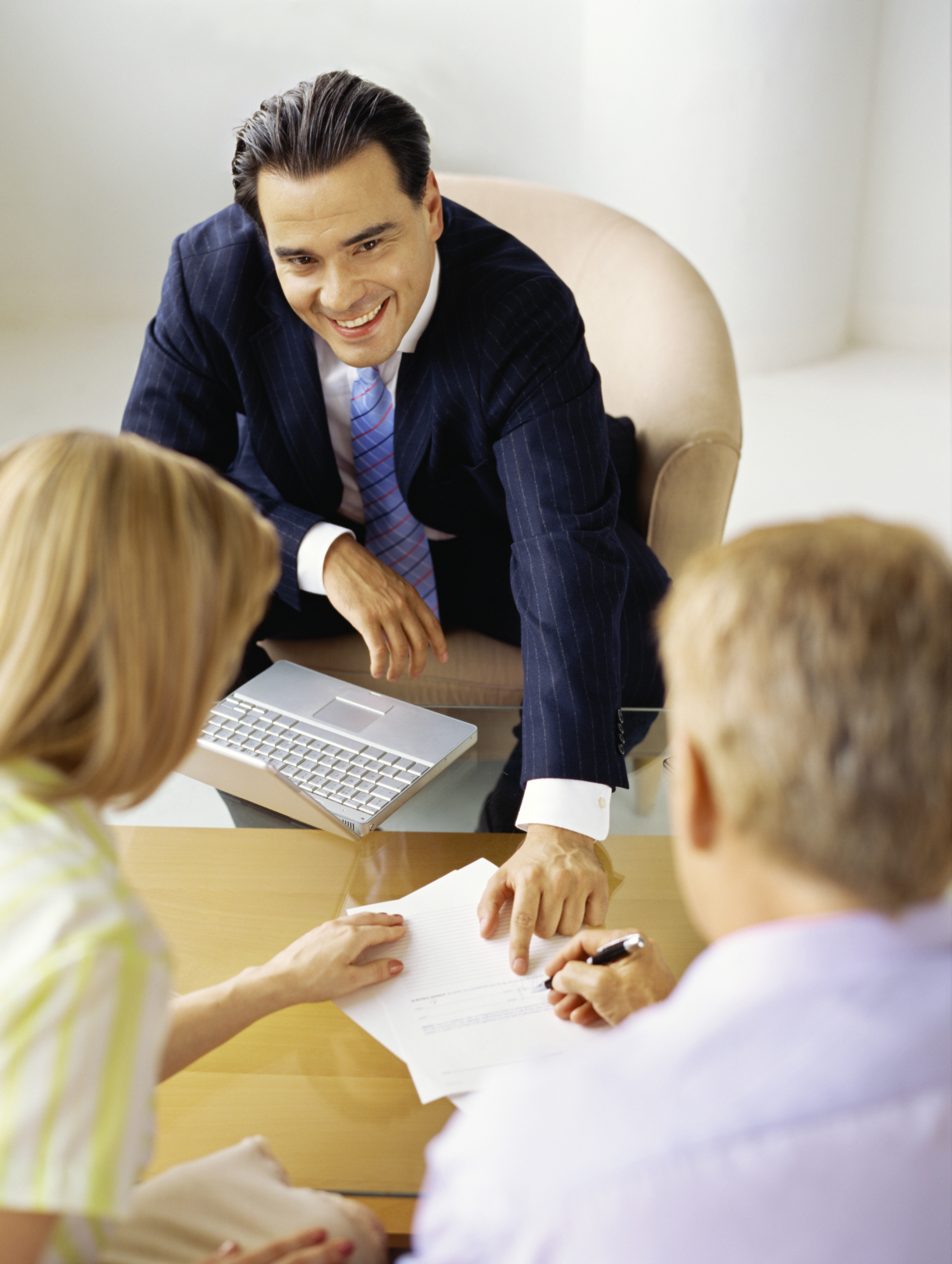 Advantages & Disadvantages of a Parent Company