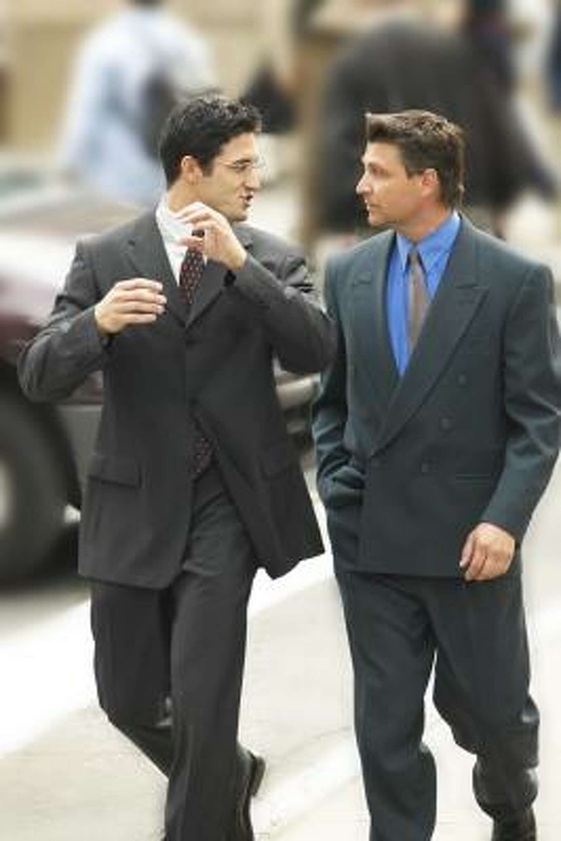 What Are Differences & Similarities Between American Leadership Styles ...