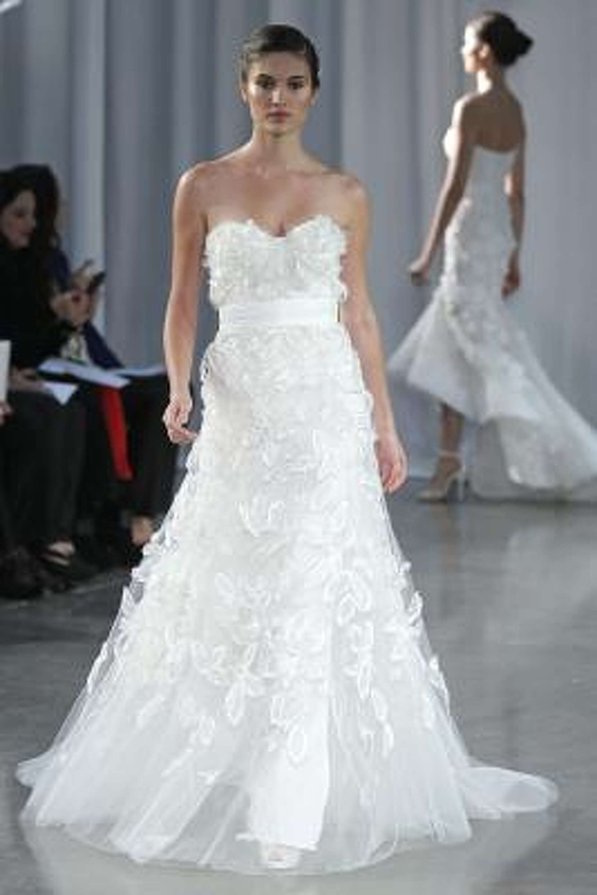 How to Advertise Your Bridal Show to Potential Brides