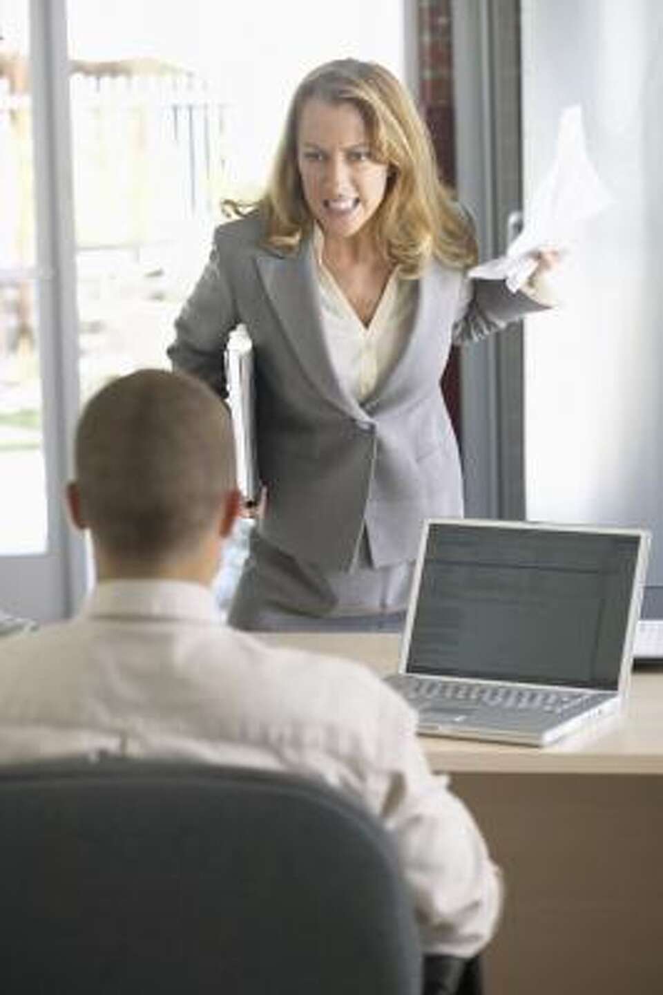 How to Deal With a Customer Who Insults You