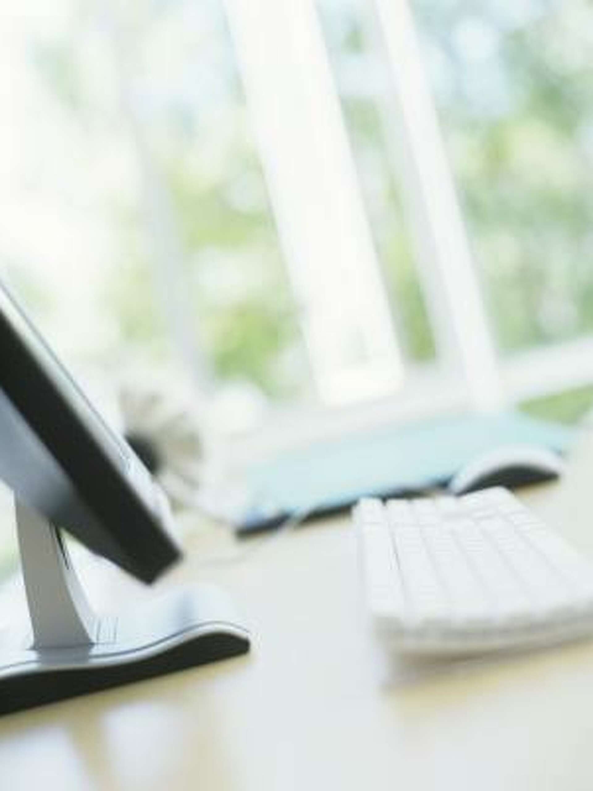 How to Align the Windows in Two Monitors