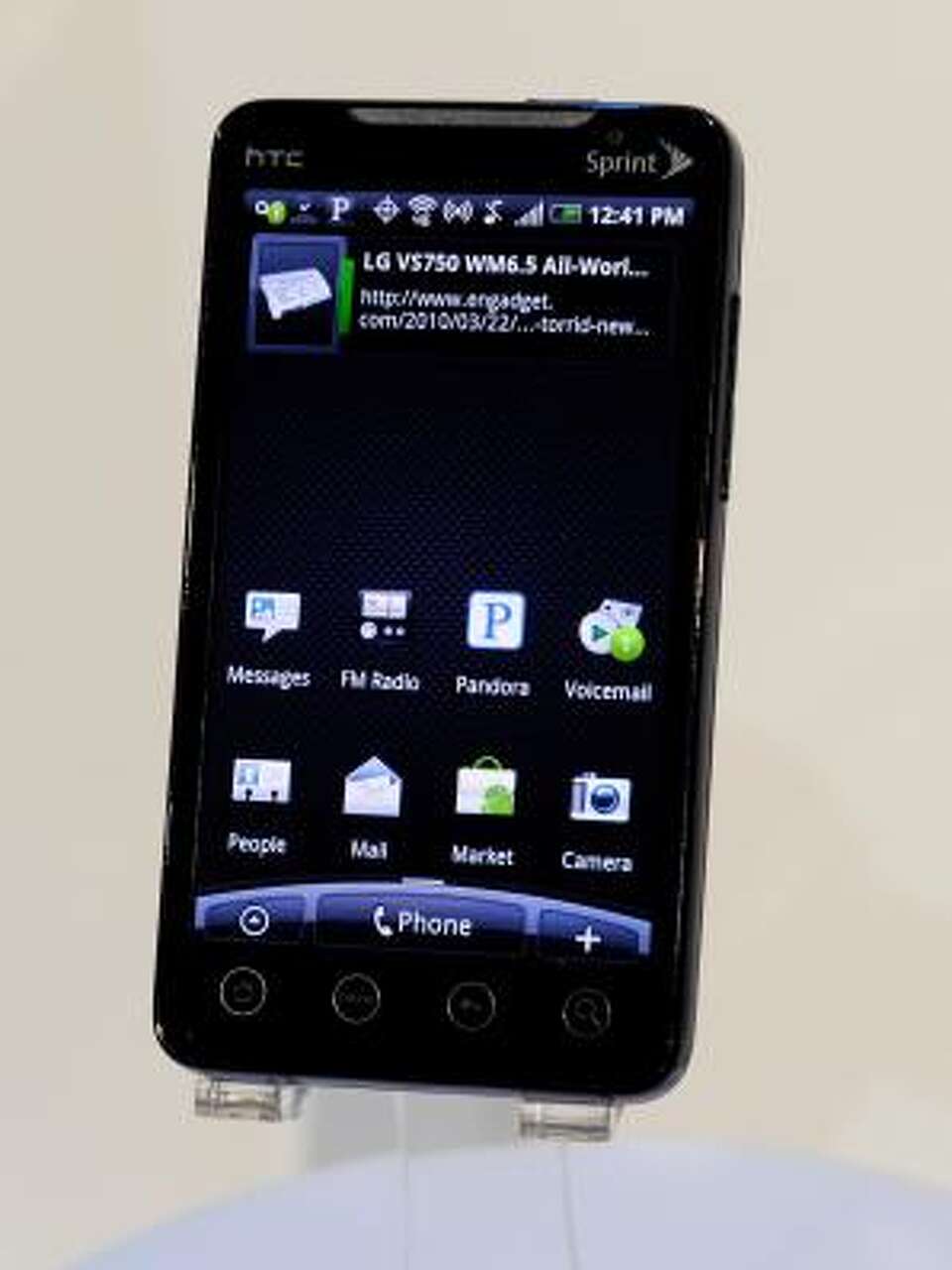 How to Attach Photos to an Email for Use in an Android Operating System