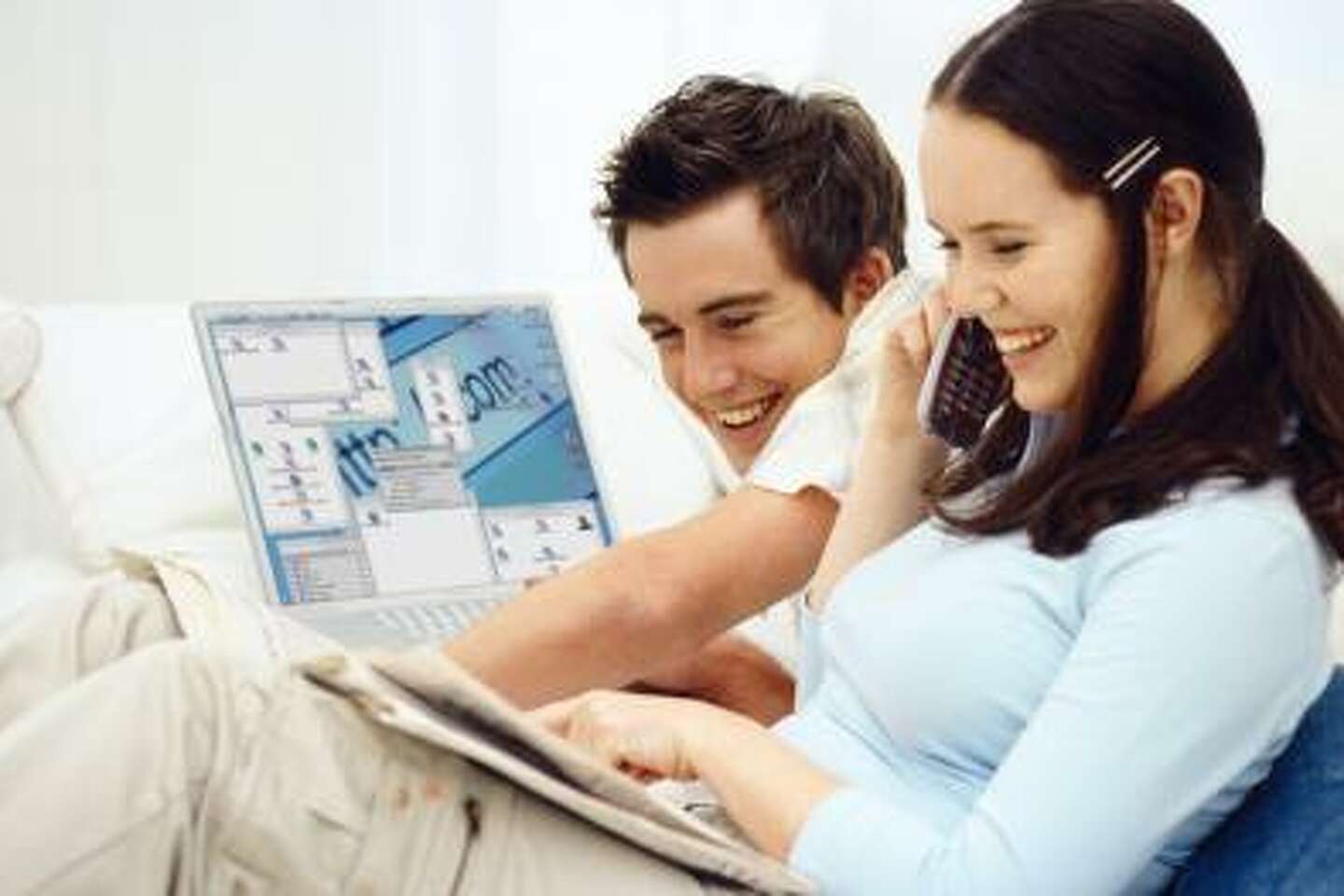 How to Put a Windows News Ticker on Your Desktop