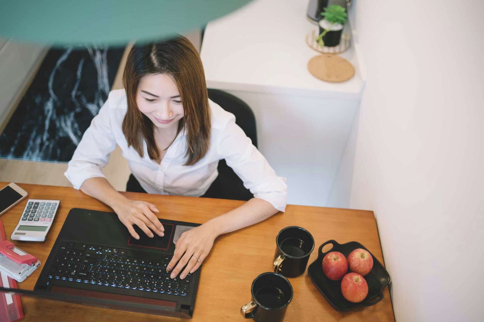 How Do I Write a Business Letter With Enclosure?