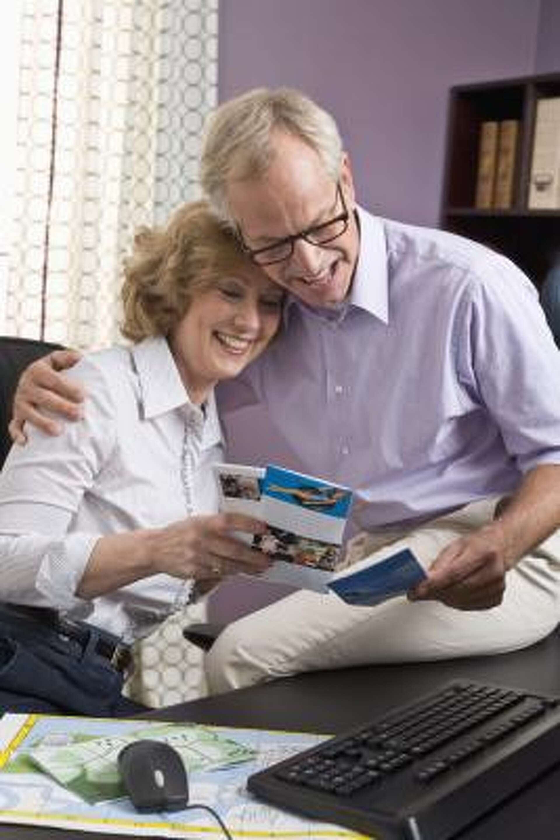 How to Become a Greeting Card Creator