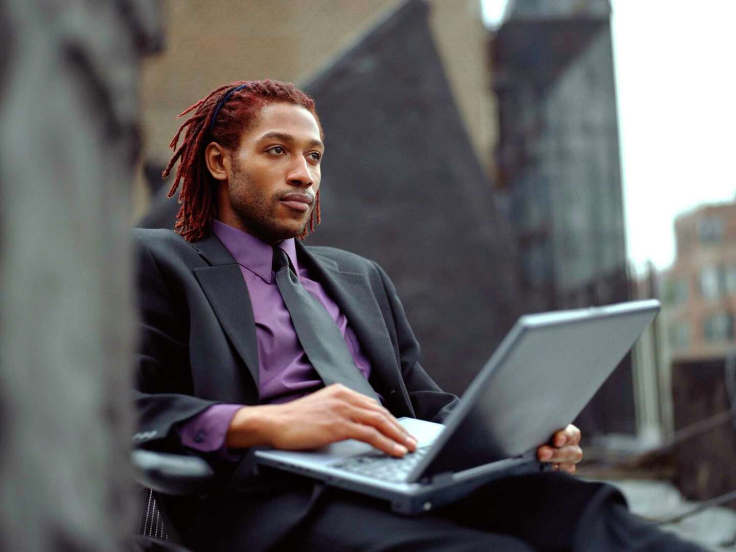 How to Fix Outlook if It Always Starts Offline