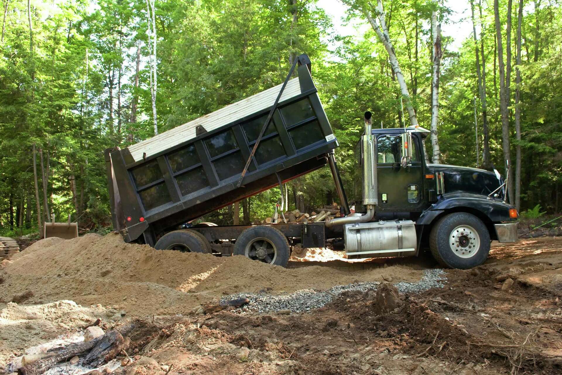 How to Become an Owner & Operater of a Dumptruck