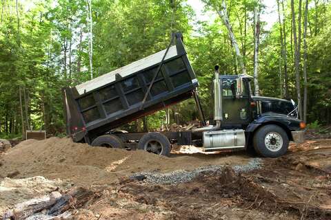 How to Become an Owner & Operater of a Dumptruck