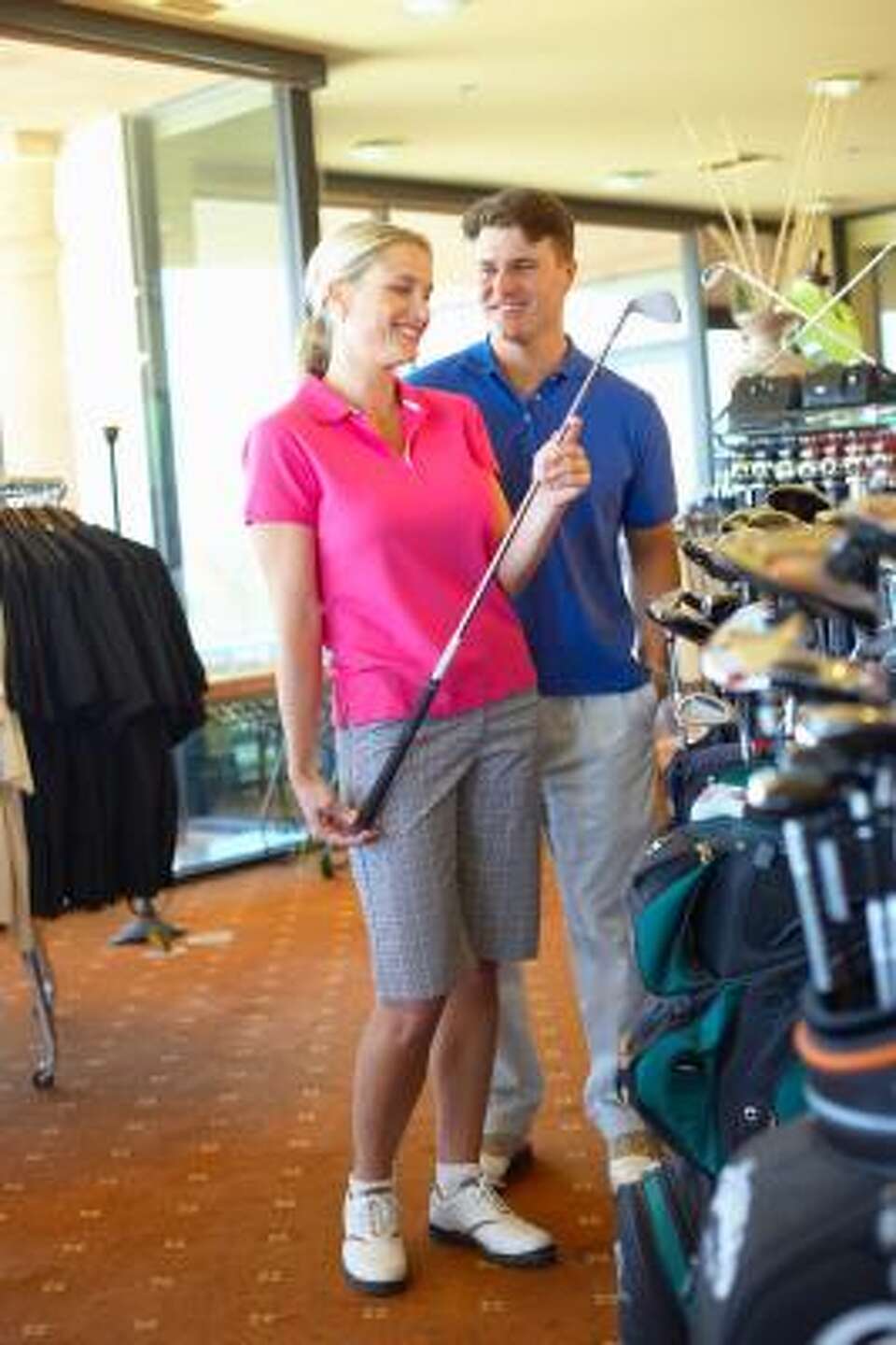 How to Begin a Golf Pro Shop
