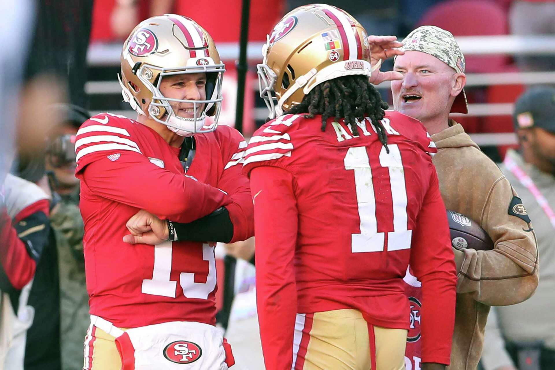 49ers, Giants need to learn lesson from protracted contract staredowns