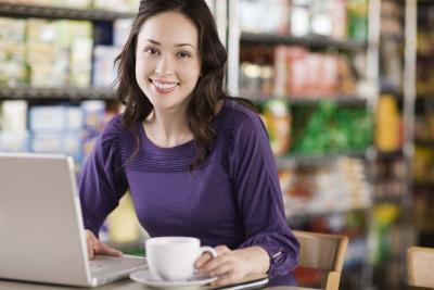 How to Make Initial Business Contact Through Email