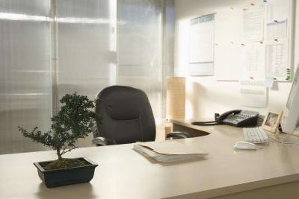 How to Maintain an Internet Connection After a Computer Sleeps