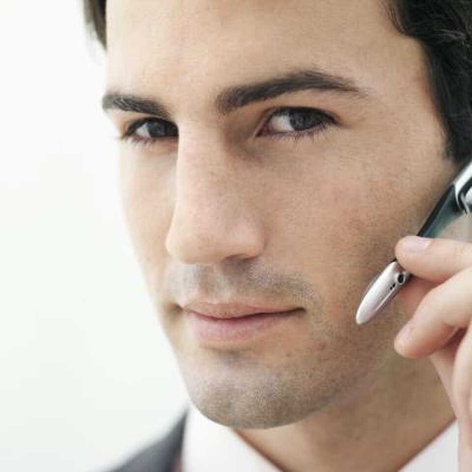 How to Tell If Your Computer Has a Bluetooth Adapter Built Into it