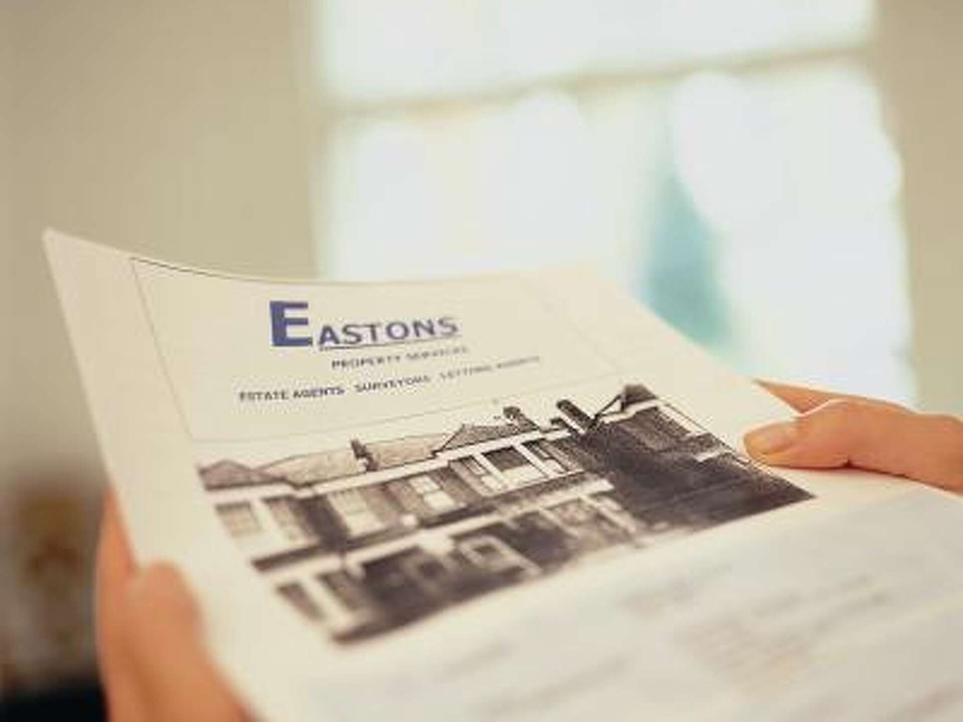 Branded Vs. Unbranded Advertising