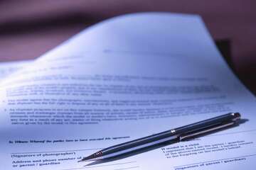 The Difference Between a Limited Liability Clause and an Indemnity Clause