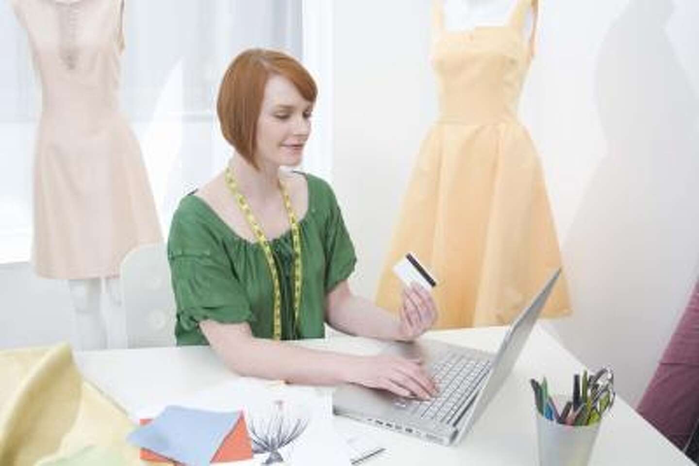 How to Use Weebly to Create an Online Store