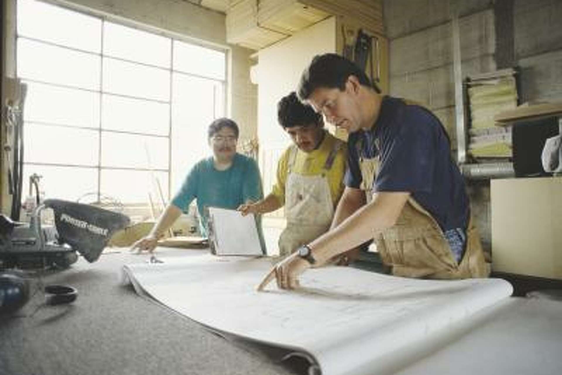 How to Calculate Operating Expenses for a Small Design Firm