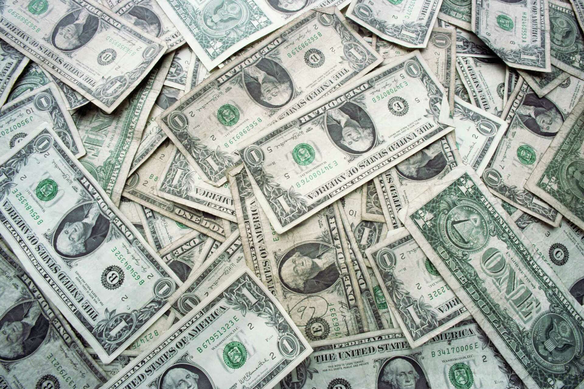 What Should Be Done if a Company Has a Negative Cash Balance?