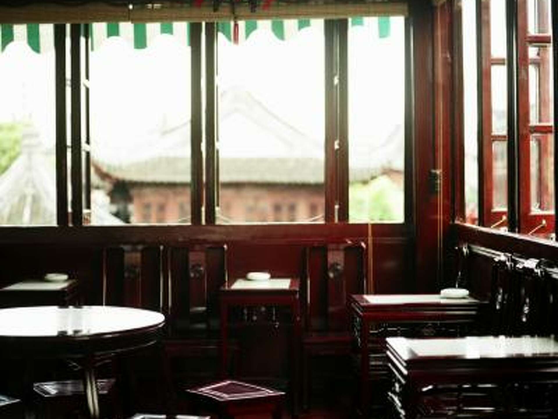 How to Design a Very Small Restaurant & Pub