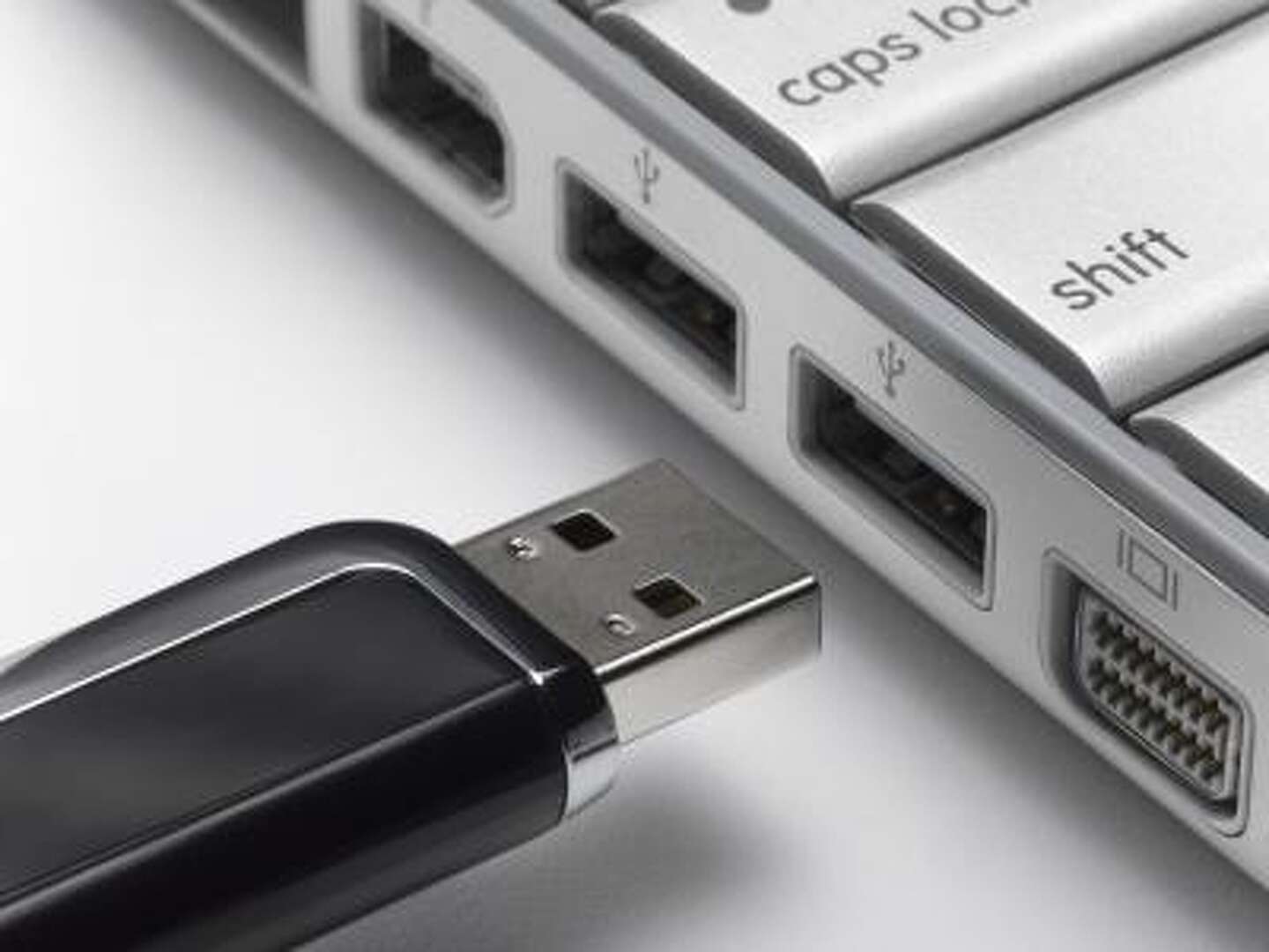 How to Use the HP USB Disk Storage Format Tool