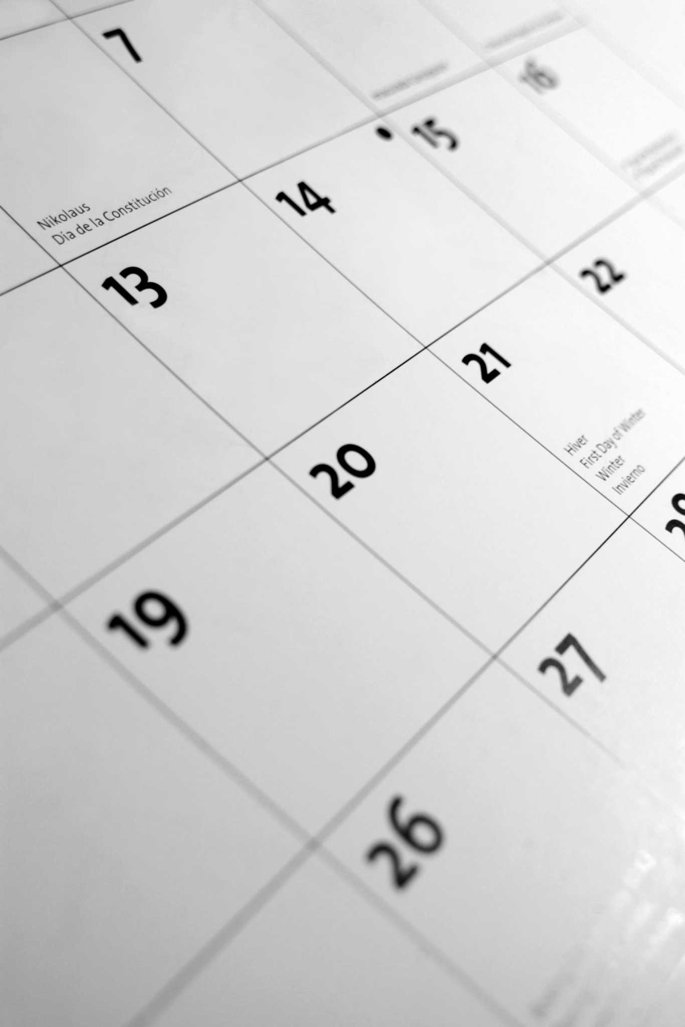 How to Customize Outlook to Start With the Calendar Open