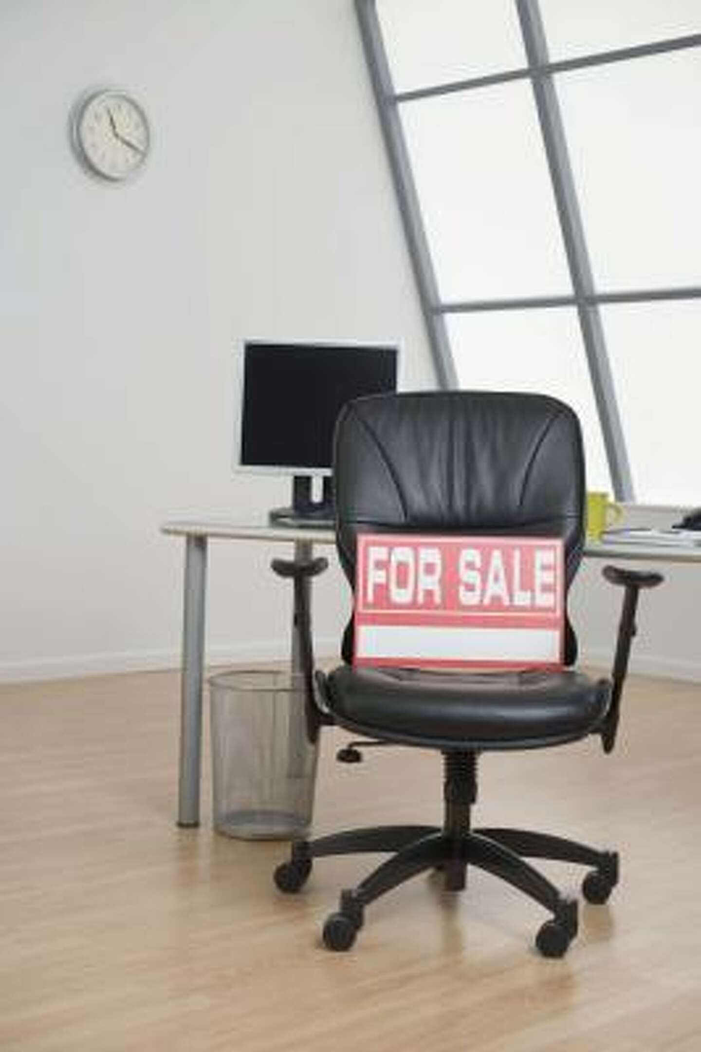 Can I Keep Inventory That Doesn't Sell When I Close My Business?