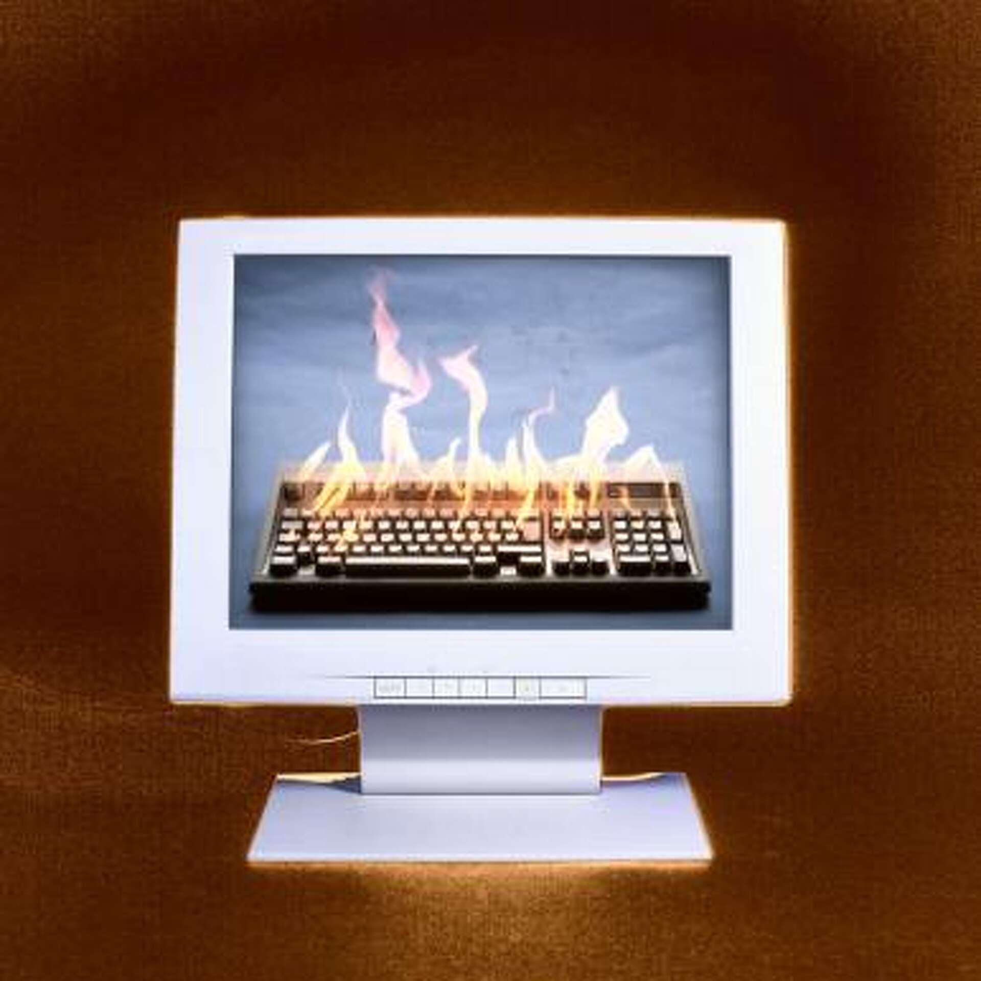 Can You Use an Exterior Cooling Fan on a Desktop Computer?