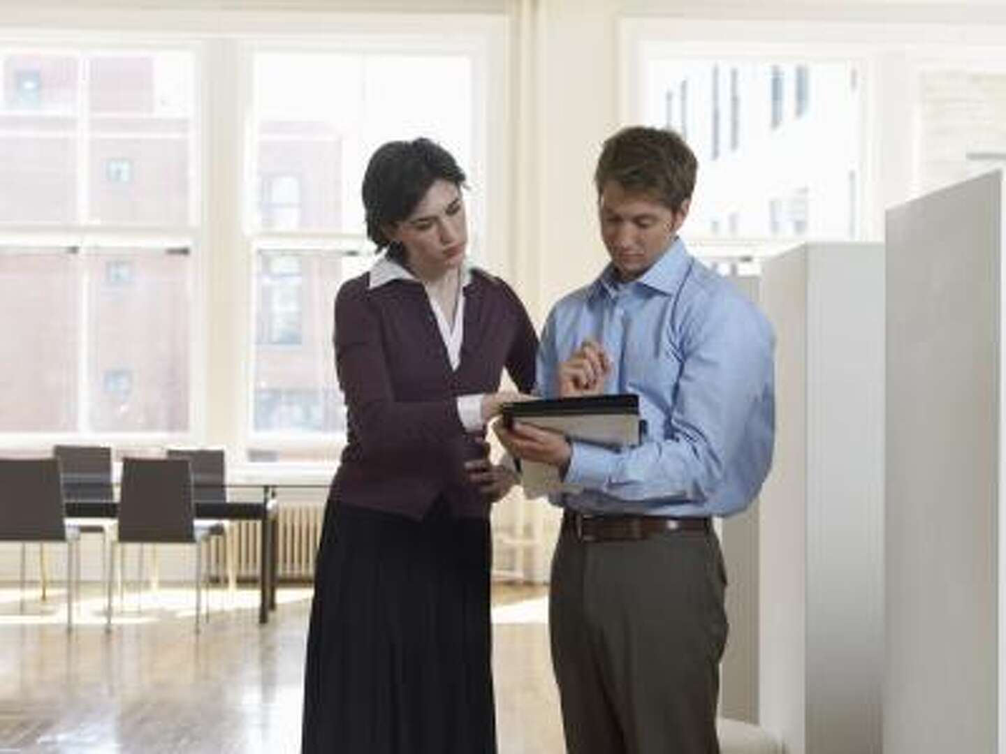 What Are the Causes of a Negative Revenue Variance?