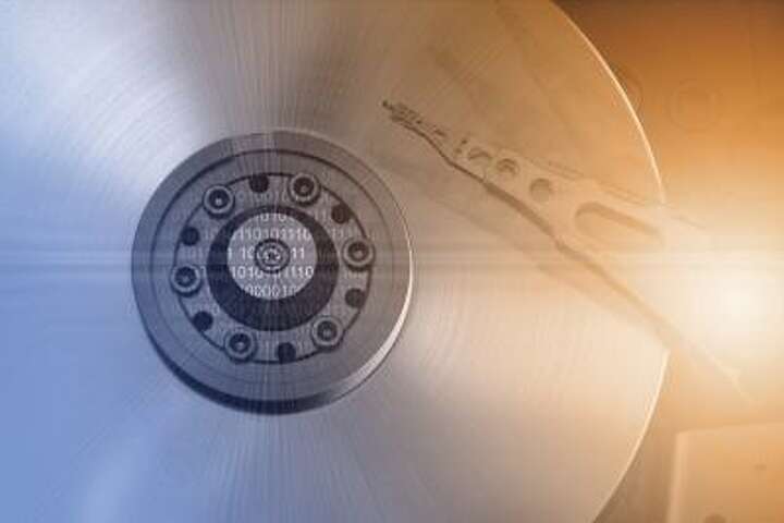 How to Display Files in the Root Directory of a Hard Drive