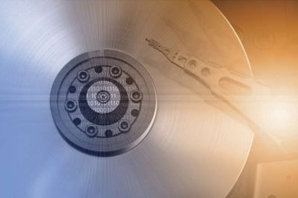 How to Display Files in the Root Directory of a Hard Drive