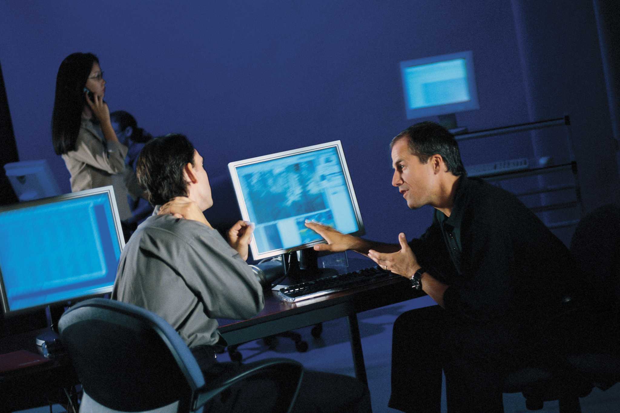 How to Use a Dual Video Monitor VGA Y-Splitter Cable