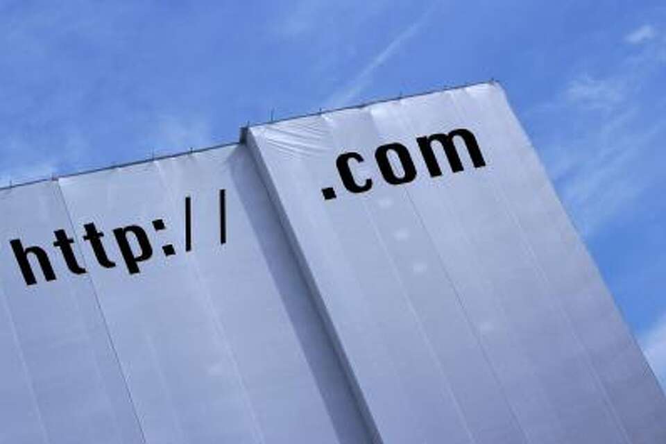 How to Hyperlink With Texts in Illustrator