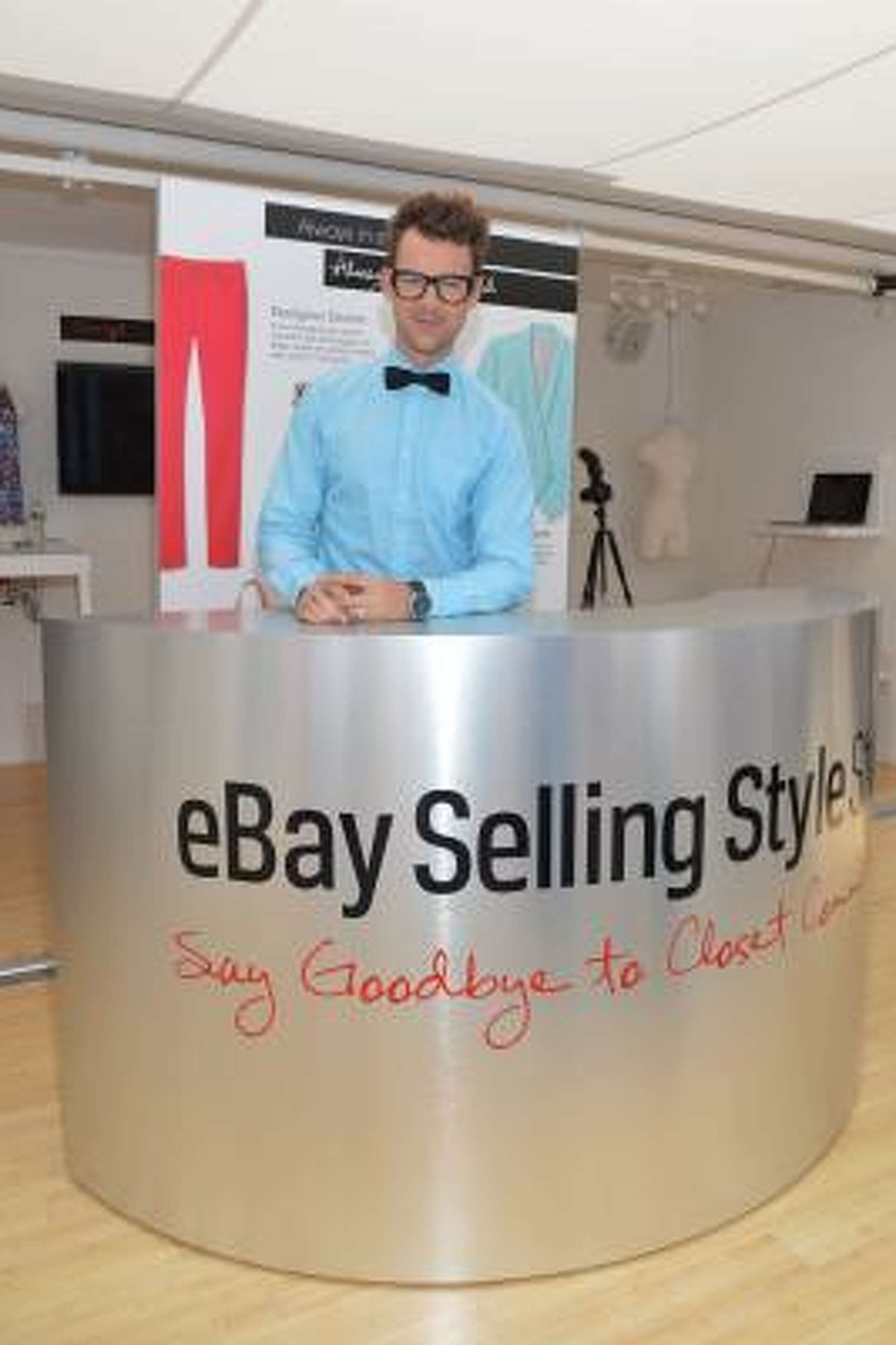 How to Get Sales Reports on eBay