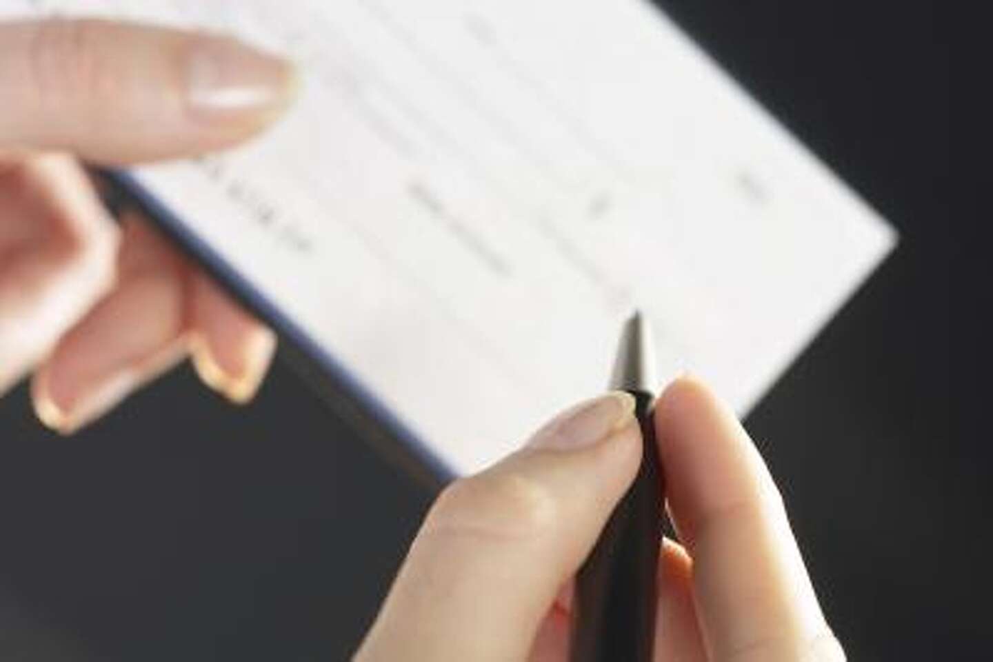 How to Clear Out Outstanding Checks in Quickbooks