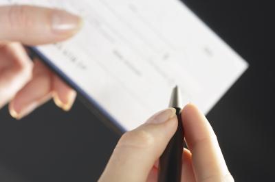 How to Clear Out Outstanding Checks in Quickbooks