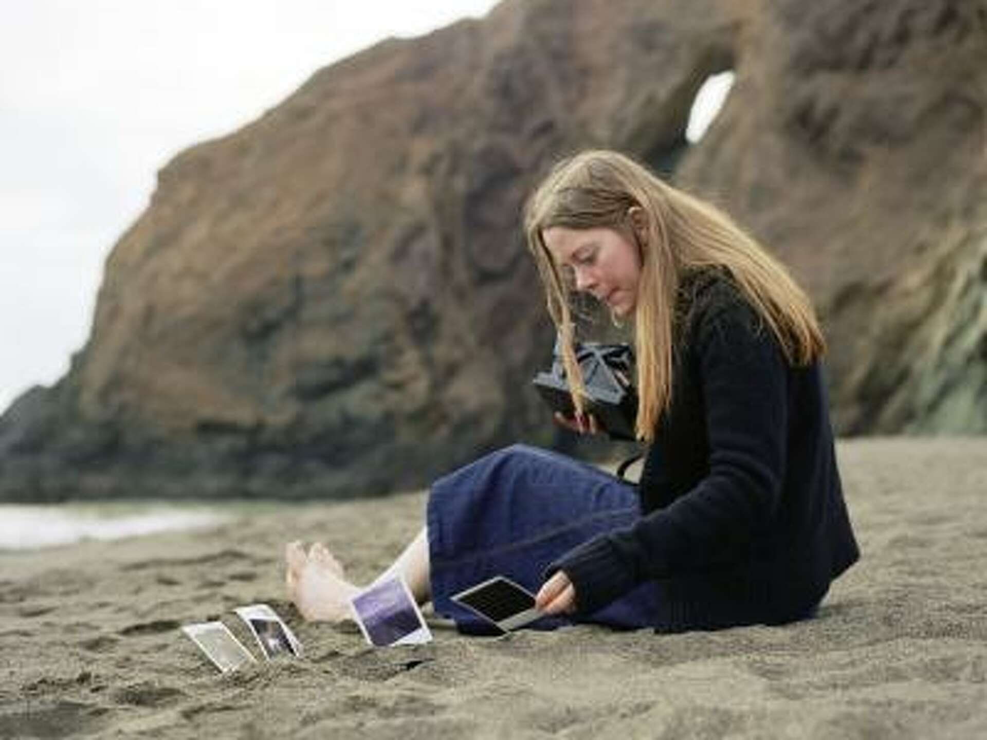 How to Combine Two Pictures With Picasa