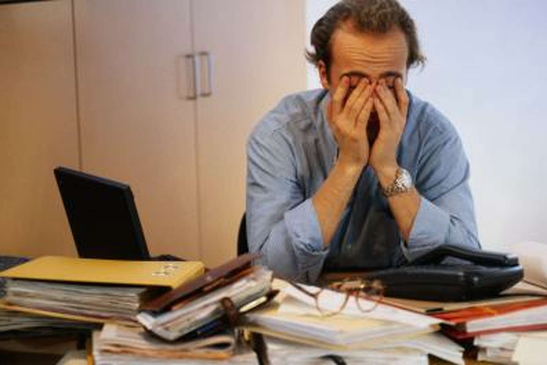 Is Leaving Your Laptop on Overnight Bad?